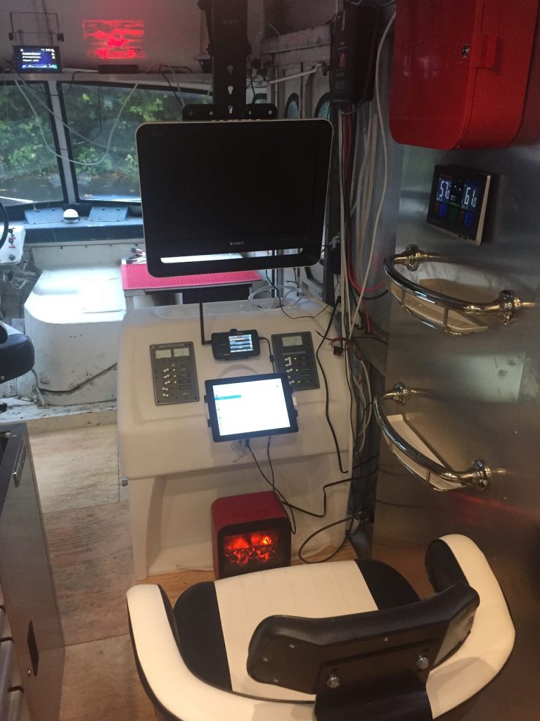 The Radio Shack | scenarIO STUDiOS